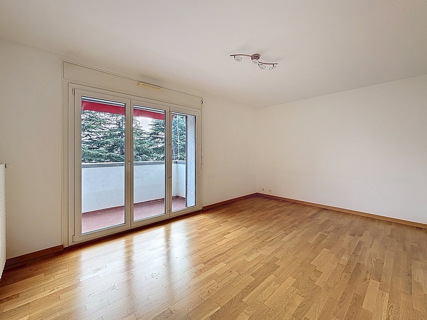 Beautiful 3-room flat in Bussigny linked to the concierge service ...